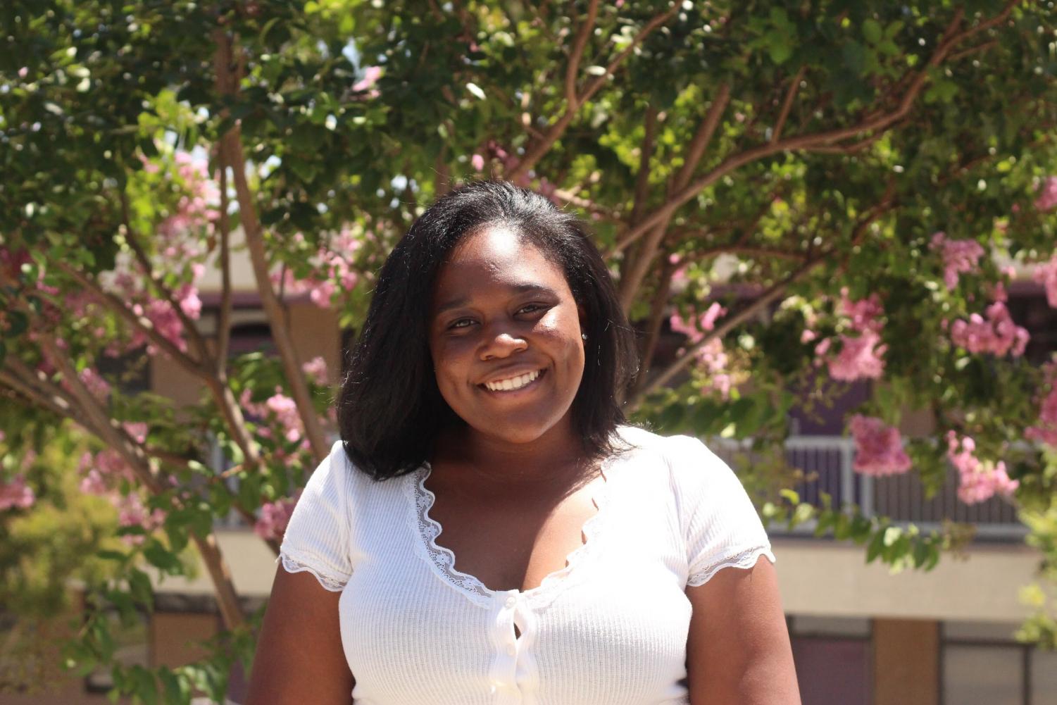 Nia Mitchell – The Bull's Eye